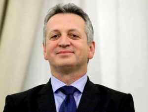Batjocură totală! Relu Fenechiu trage de timp pentru a scăpa de ...