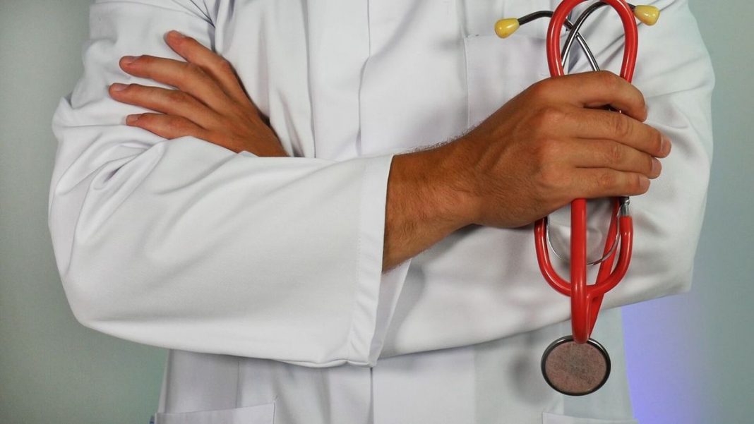 Doctor, prins "parfumat" la volan! Poliţiştii au rămas uimiţi!